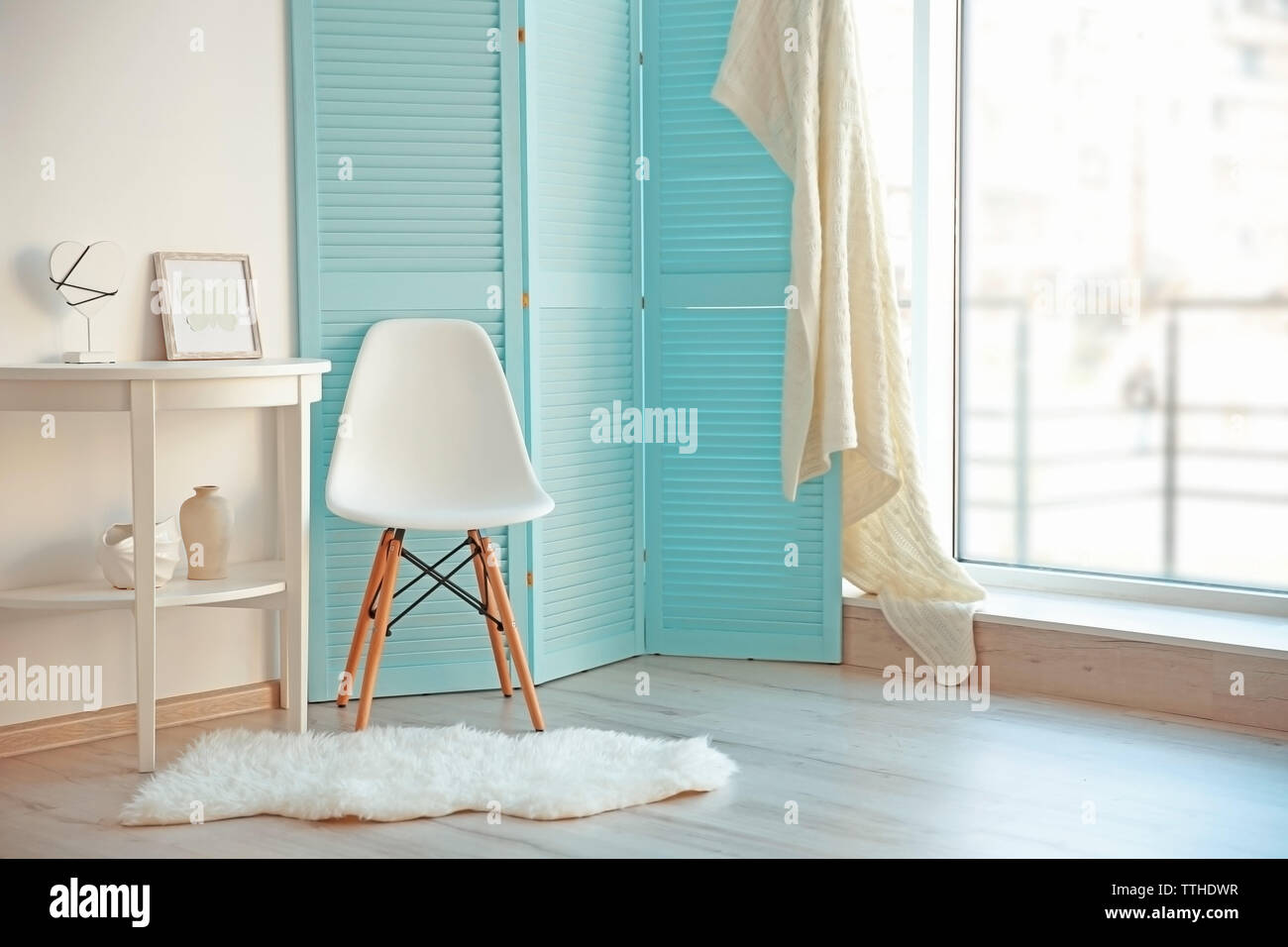 Modern room design interior Stock Photo - Alamy
