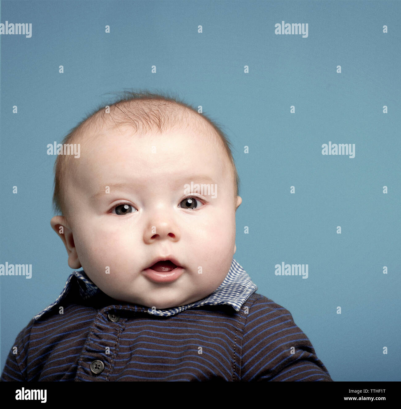 Blue background for baby boy hi-res stock photography and images - Alamy