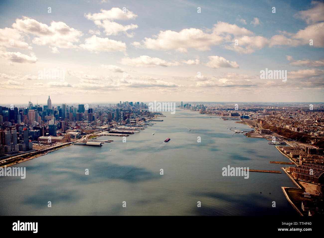 Scenic city horizon hi-res stock photography and images - Alamy