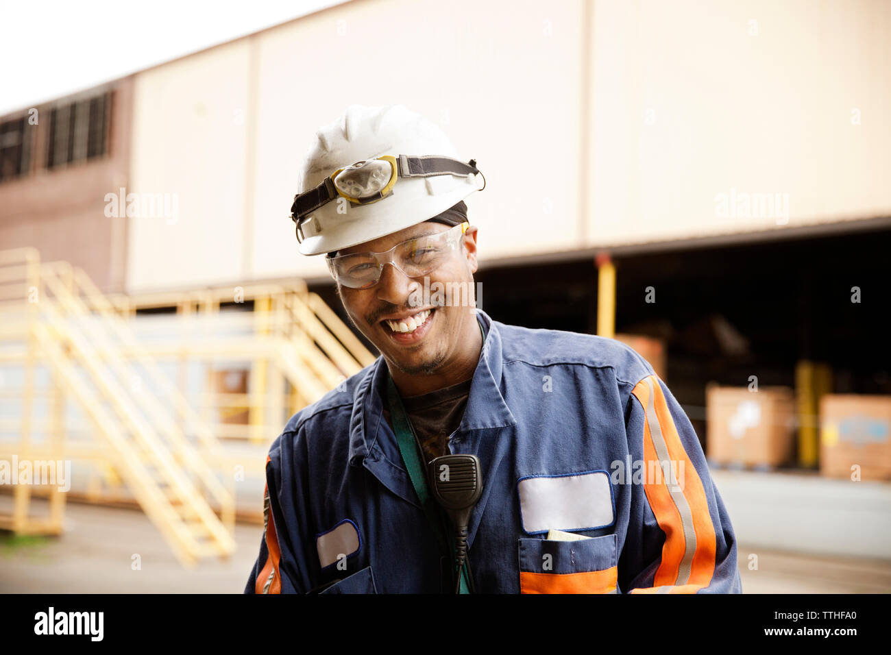 Recycling center hi-res stock photography and images - Alamy