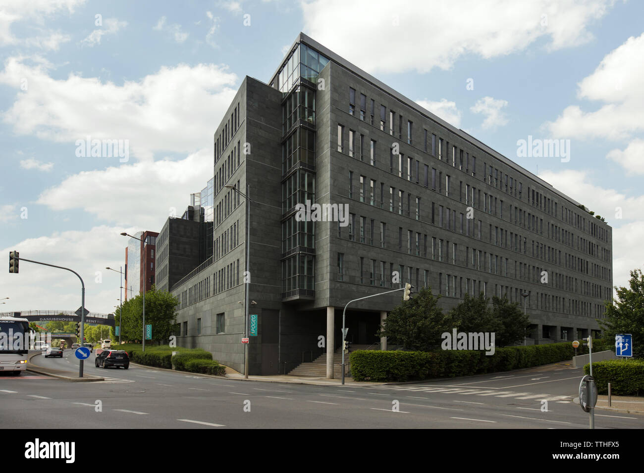 2000s building design hi-res stock photography and images - Alamy