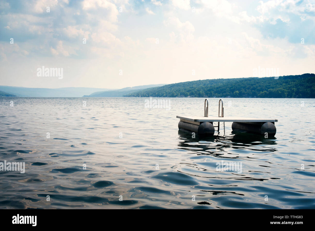 Floating platform lake hi-res stock photography and images - Alamy
