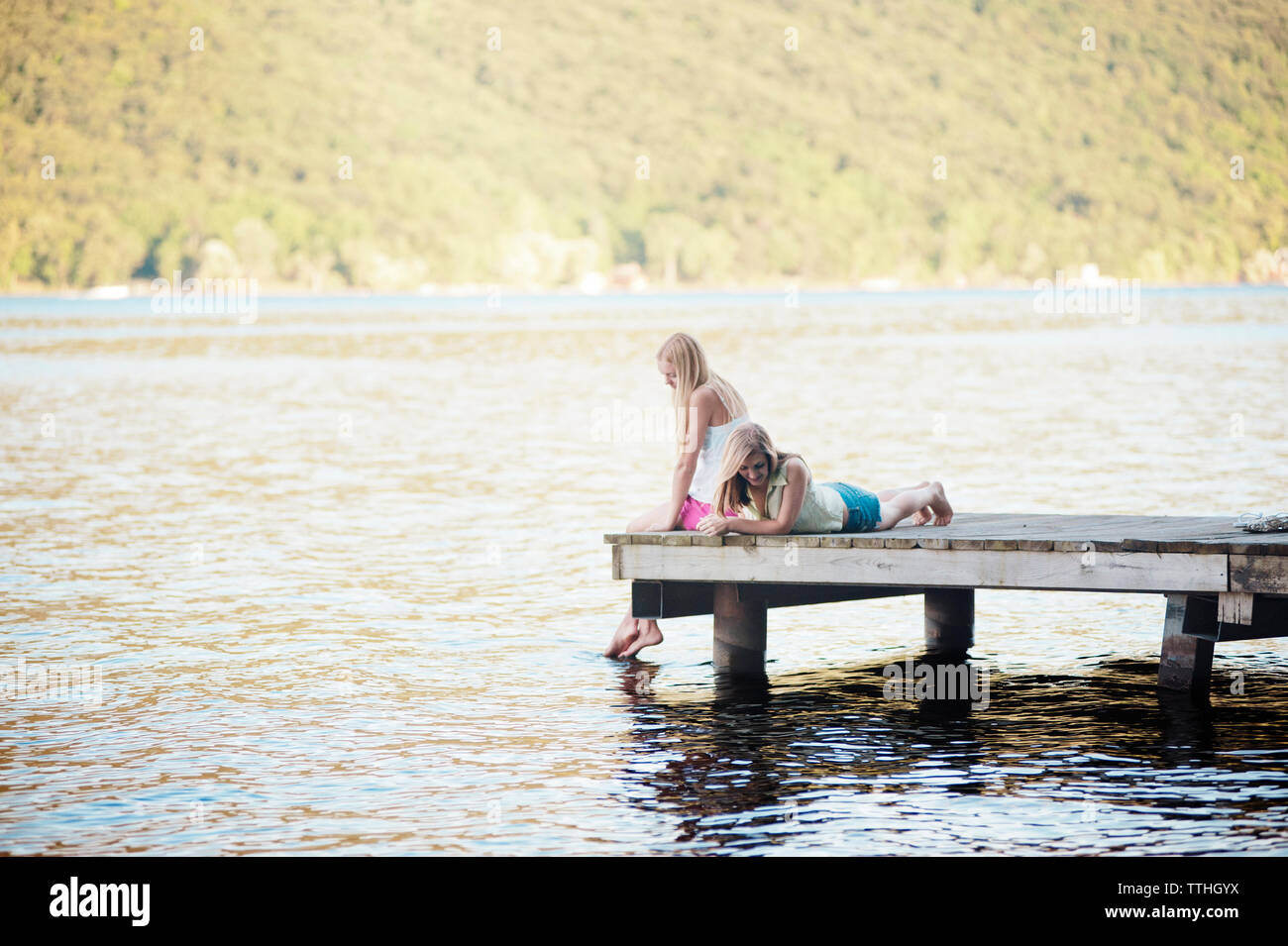 Resting at lake hi-res stock photography and images - Alamy