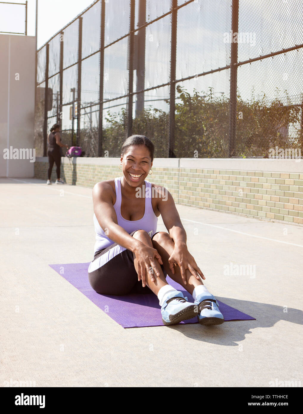 Body shadow exercise hi-res stock photography and images - Alamy