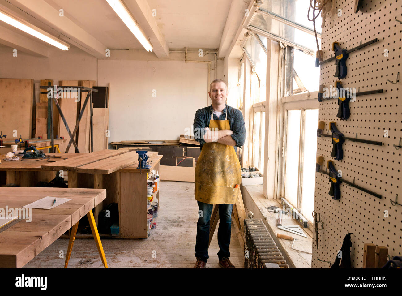 Workshop flooring hi-res stock photography and images - Alamy