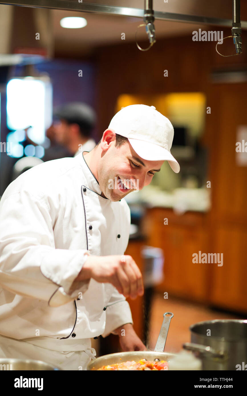 Happy chef hi-res stock photography and images - Alamy