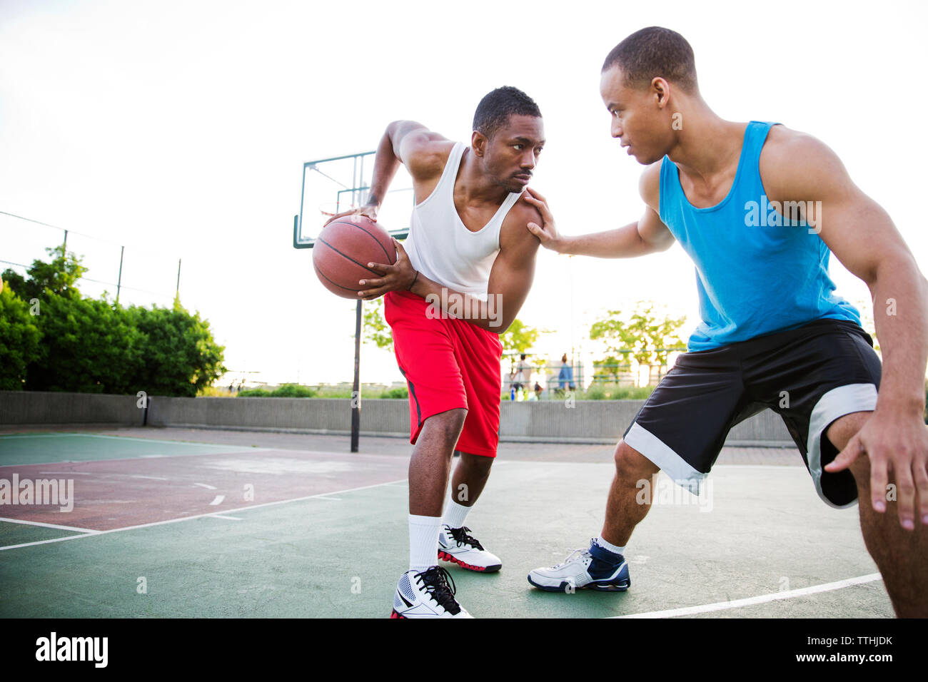 Sportsmen in sports clothing hi-res stock photography and images - Alamy