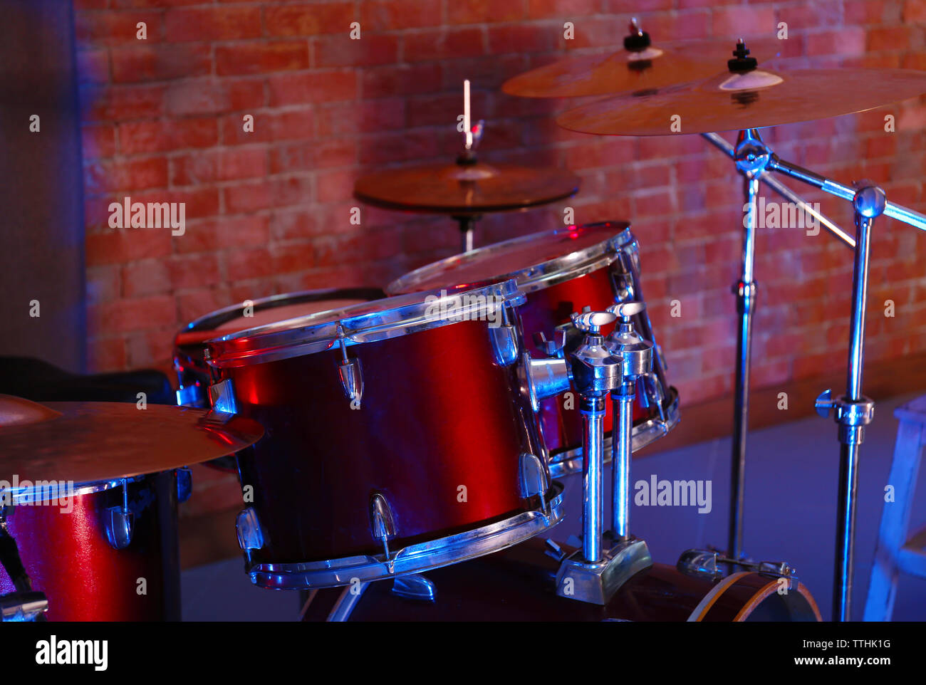 Drum set on stage Stock Photo - Alamy