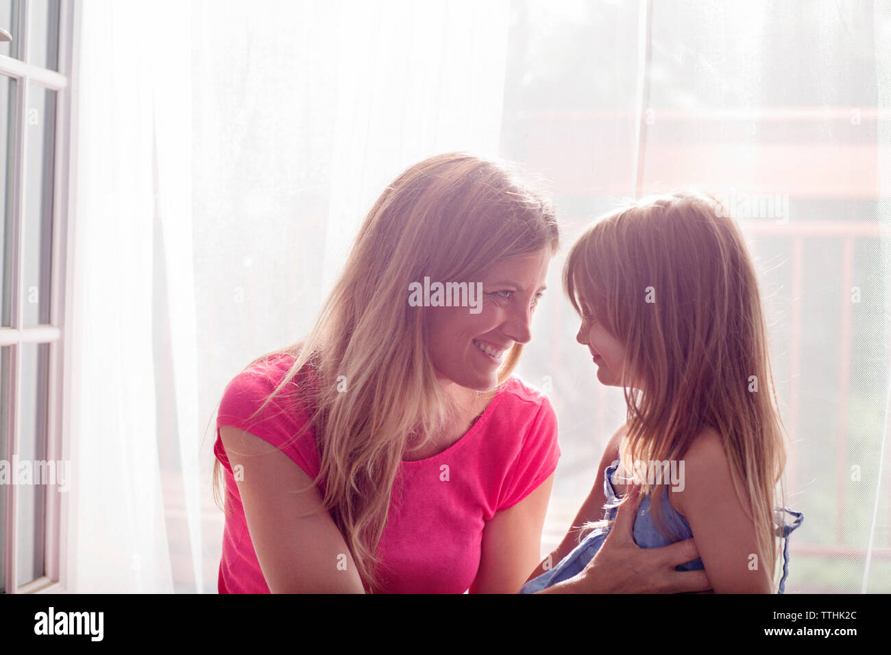 Happy single mother daughter hi-res stock photography and images - Alamy