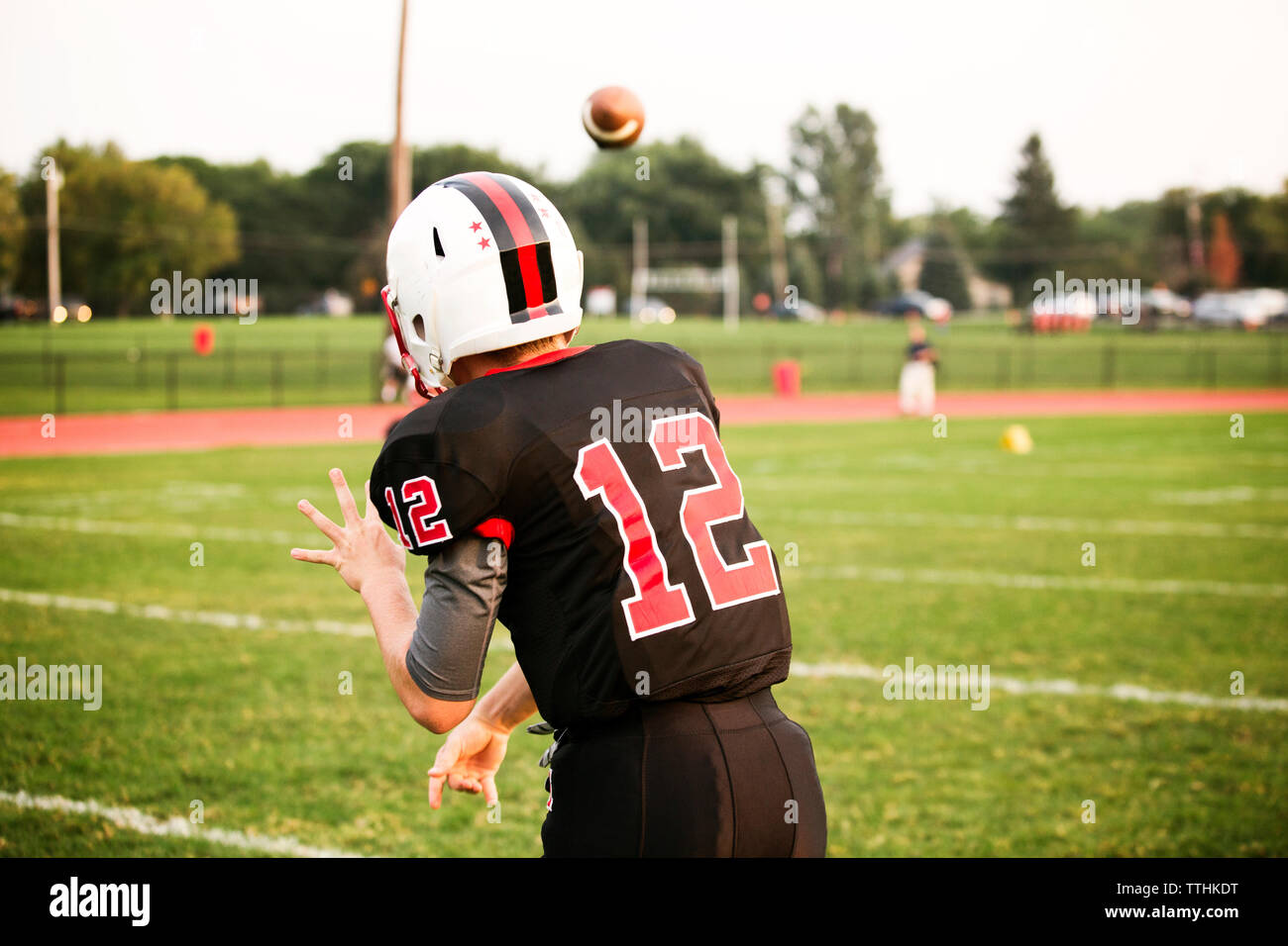 Throwing uniform hi-res stock photography and images - Alamy