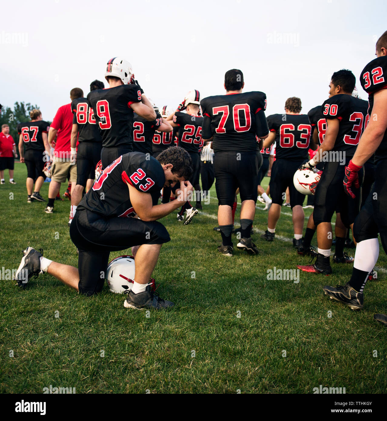 Teamwork and sport hi-res stock photography and images - Alamy