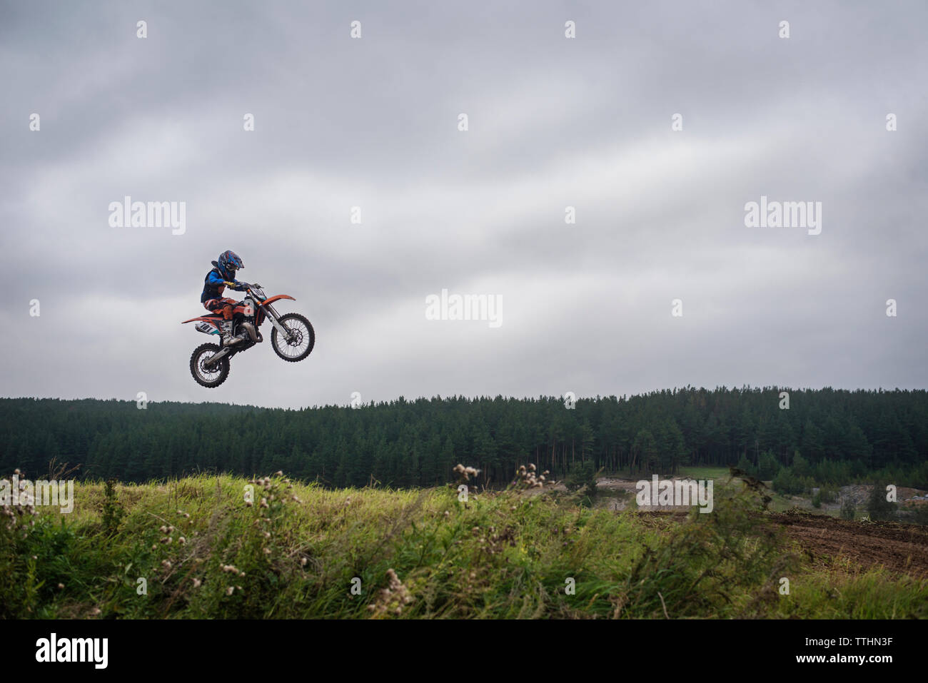 Caucasian male performing stunt hi-res stock photography and images - Alamy