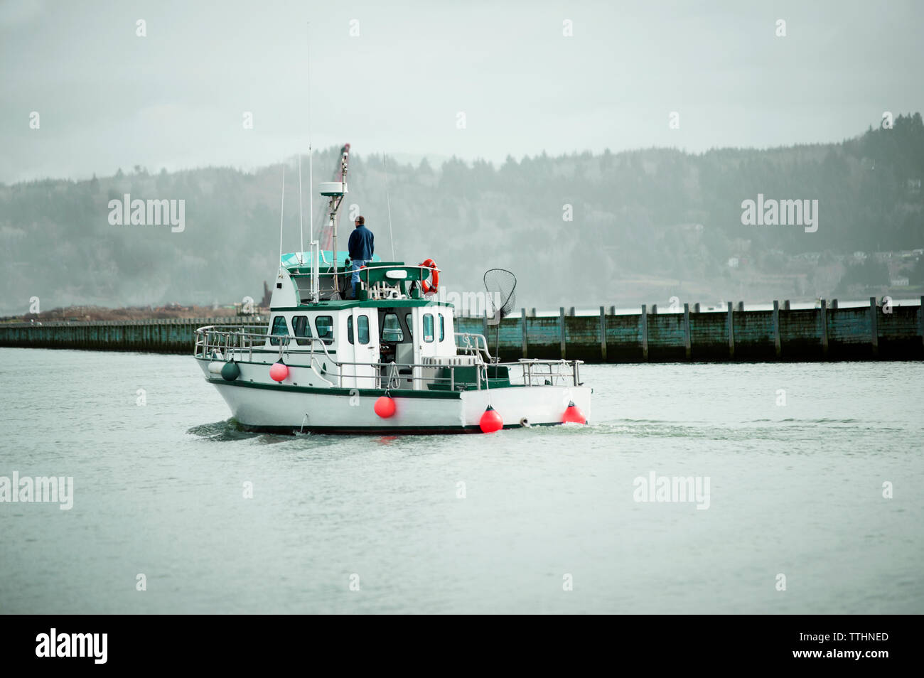Moving water vessel hi-res stock photography and images - Alamy