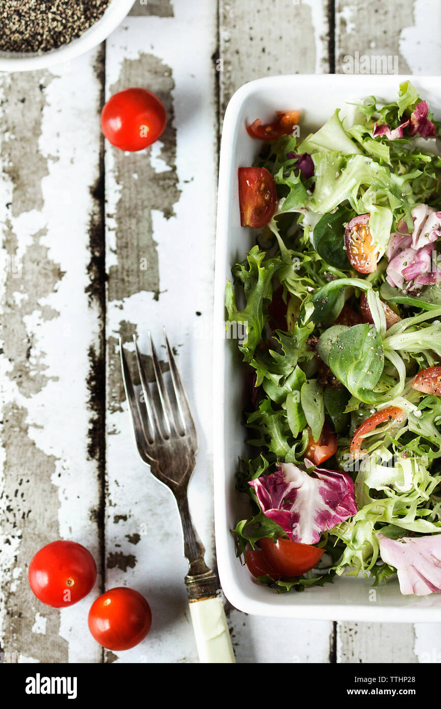Overhead table salad hi-res stock photography and images - Alamy