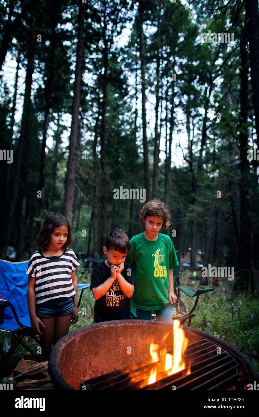 Pit girls hi-res stock photography and images - Alamy