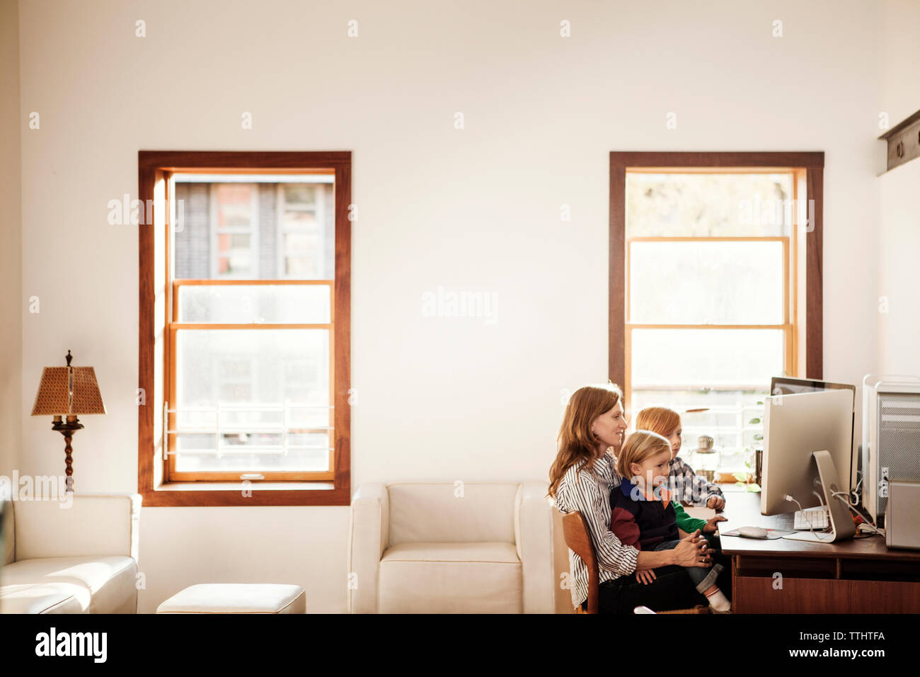 Windows 7 desktop hi-res stock photography and images - Alamy