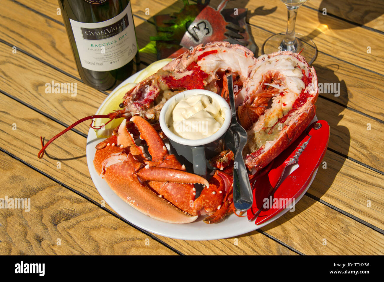 Whole lobster hi-res stock photography and images - Alamy