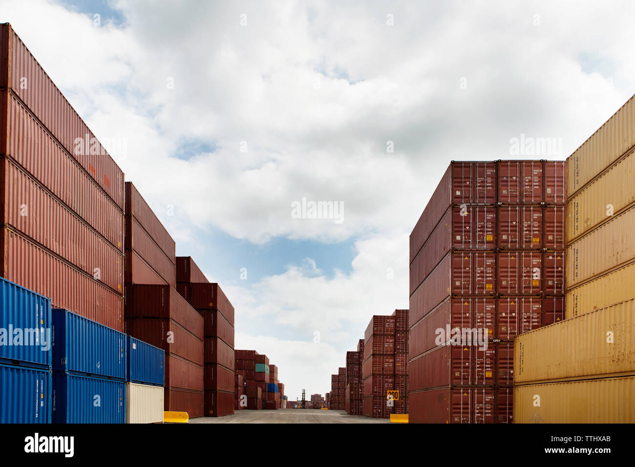 Stack of freight containers hi-res stock photography and images - Alamy