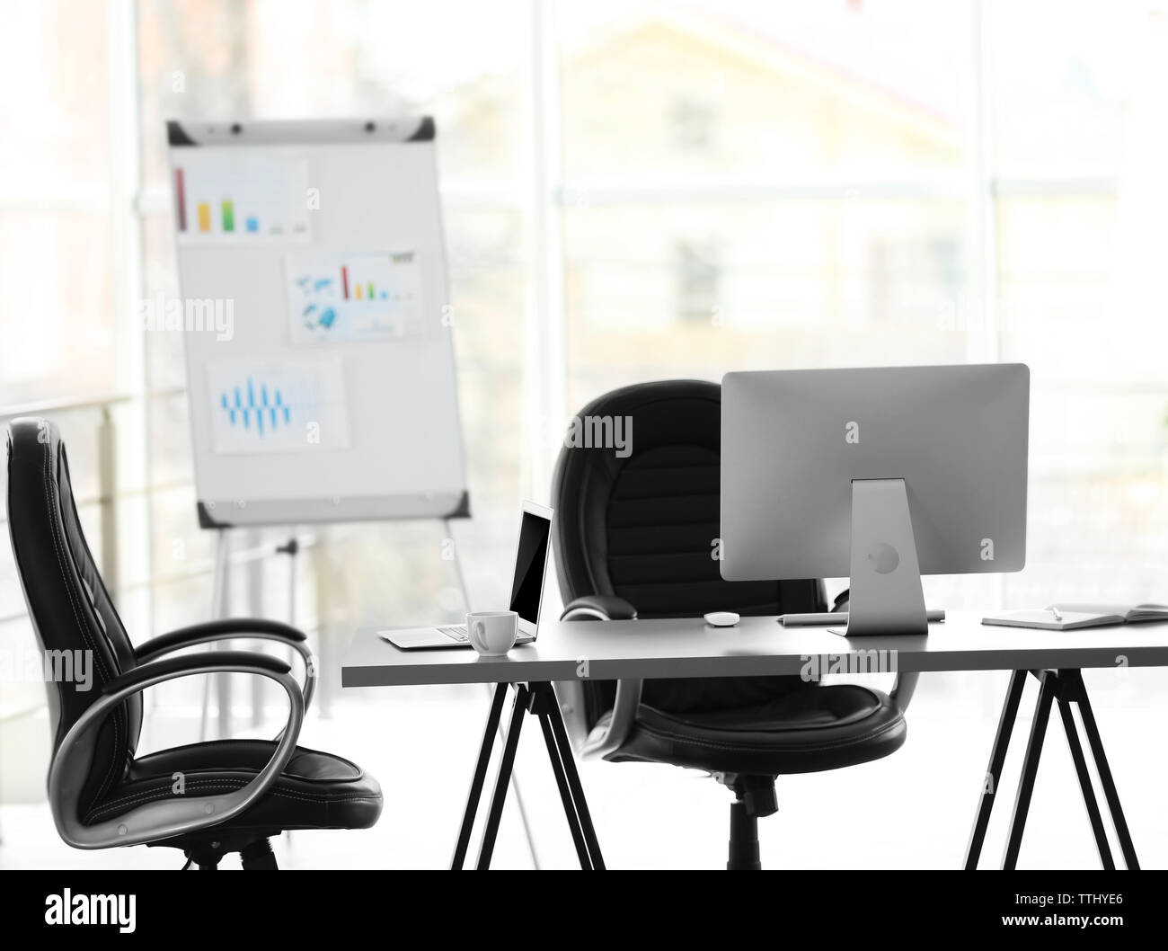 Modern stylish office work place Stock Photo - Alamy