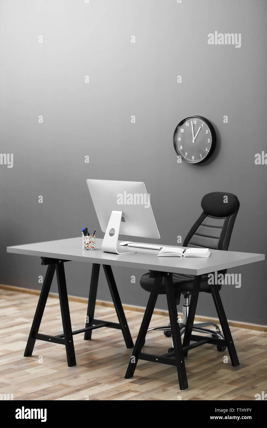 Modern stylish office work place Stock Photo - Alamy