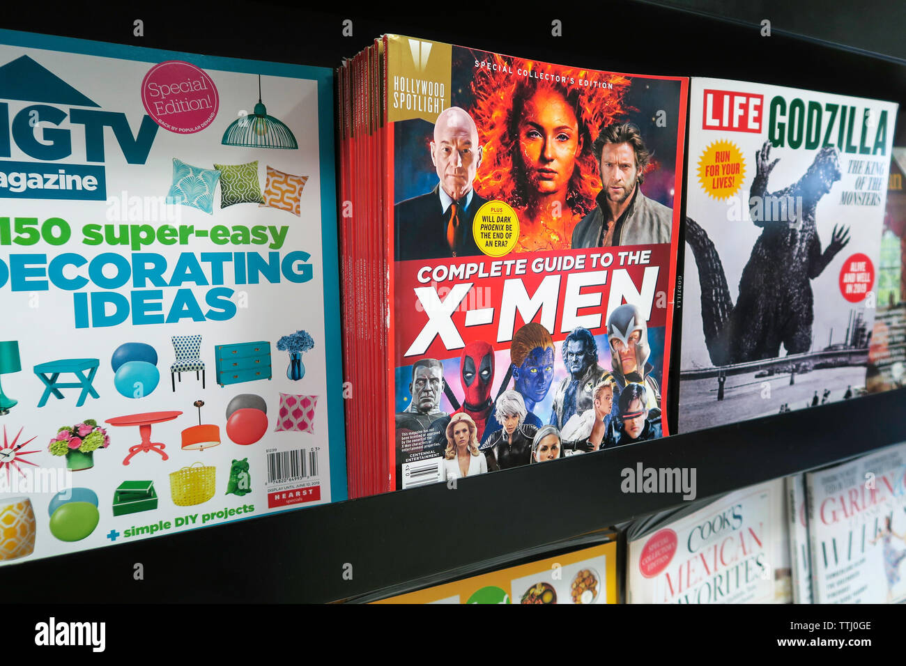 Magazine Stand Featuring Magazine Covers, NYC, USA Stock Photo - Alamy