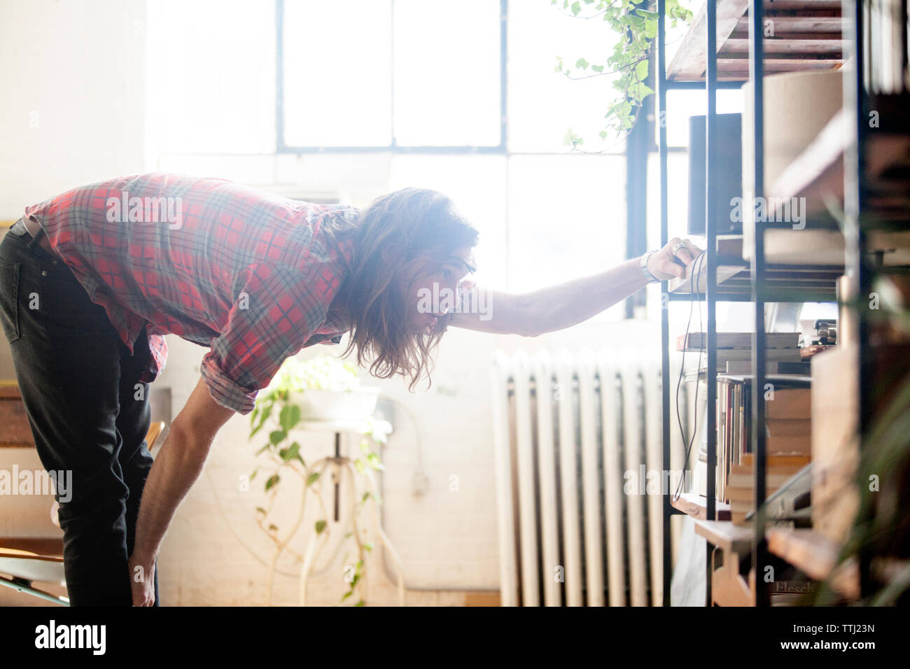 Side bending hi-res stock photography and images - Alamy