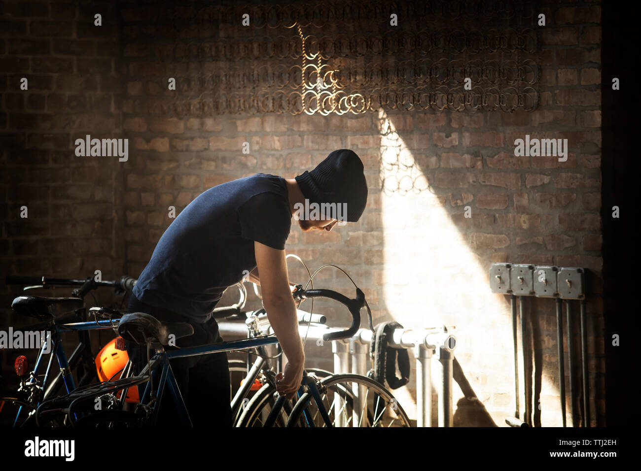 Bicycles rack hi-res stock photography and images - Alamy