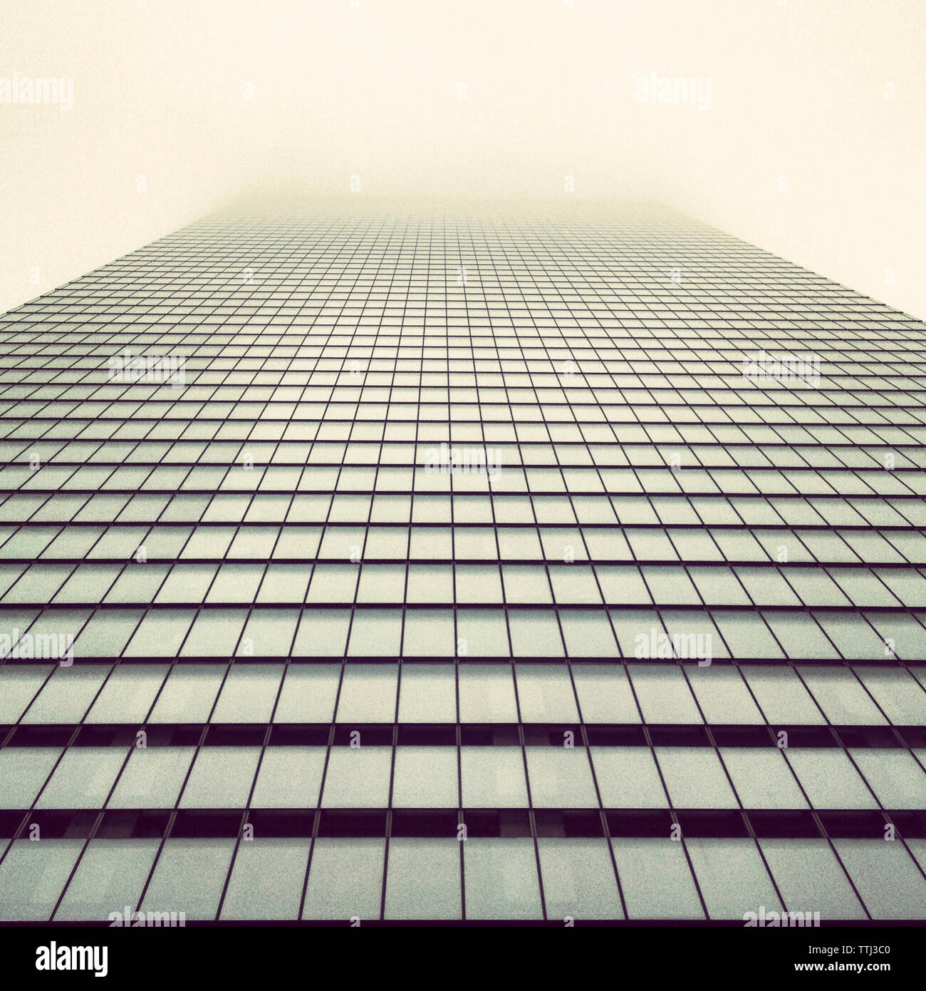 Side view tall building hi-res stock photography and images - Alamy