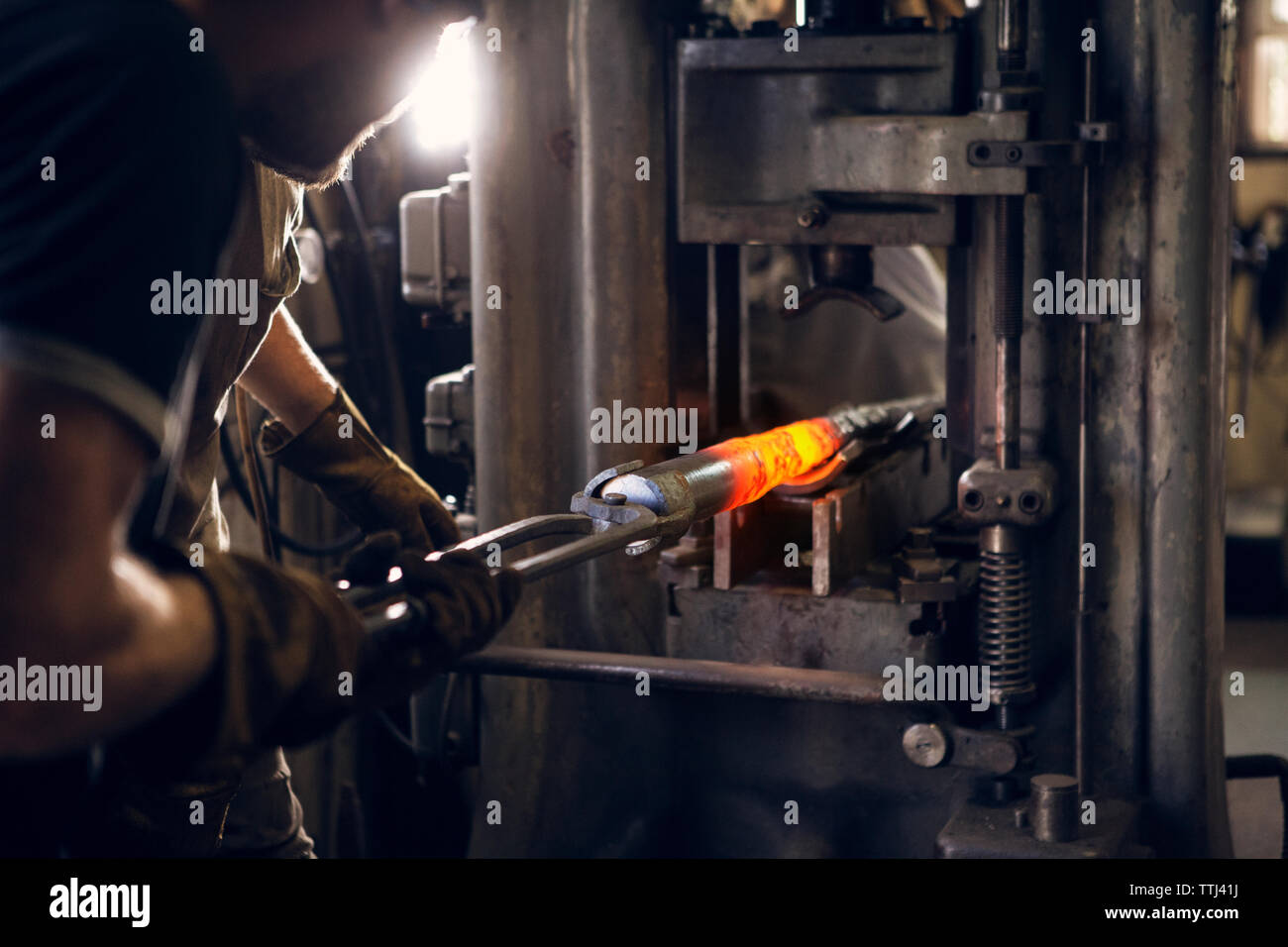Forging workshop hi-res stock photography and images - Alamy