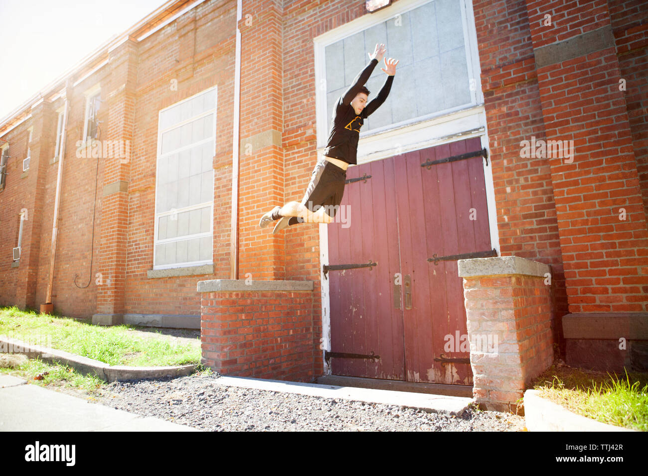 Jumping the wall hi-res stock photography and images - Alamy