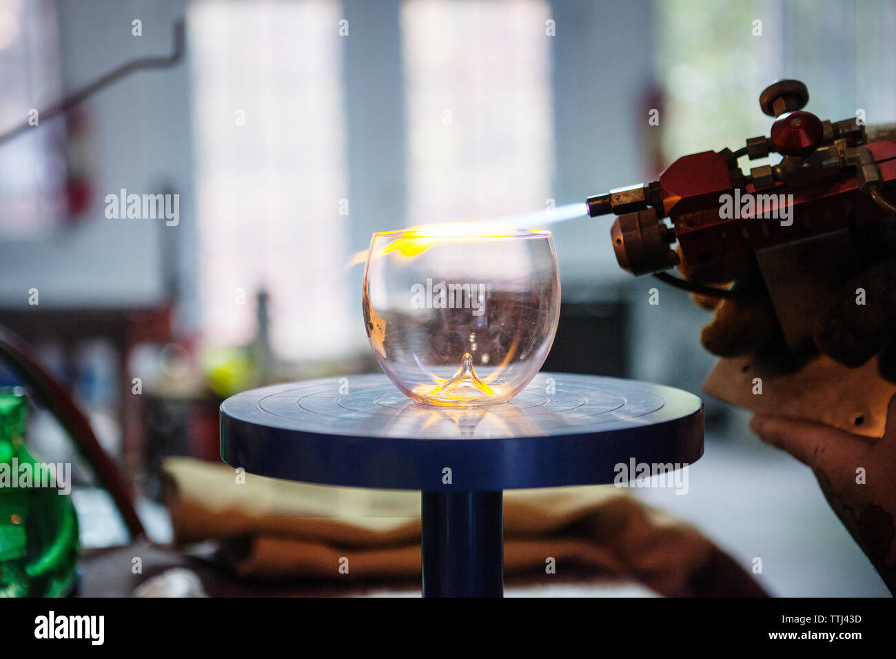 Blow molding hi-res stock photography and images - Alamy