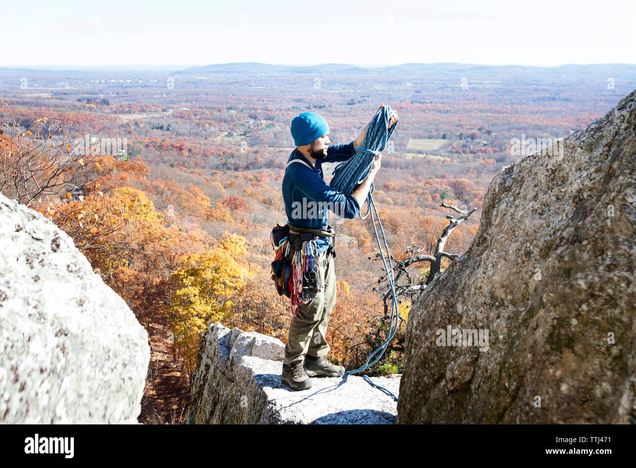 Holding the rock hi-res stock photography and images - Alamy