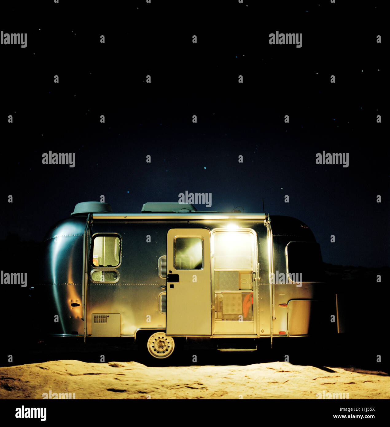 Night sky camping camper hi-res stock photography and images - Alamy