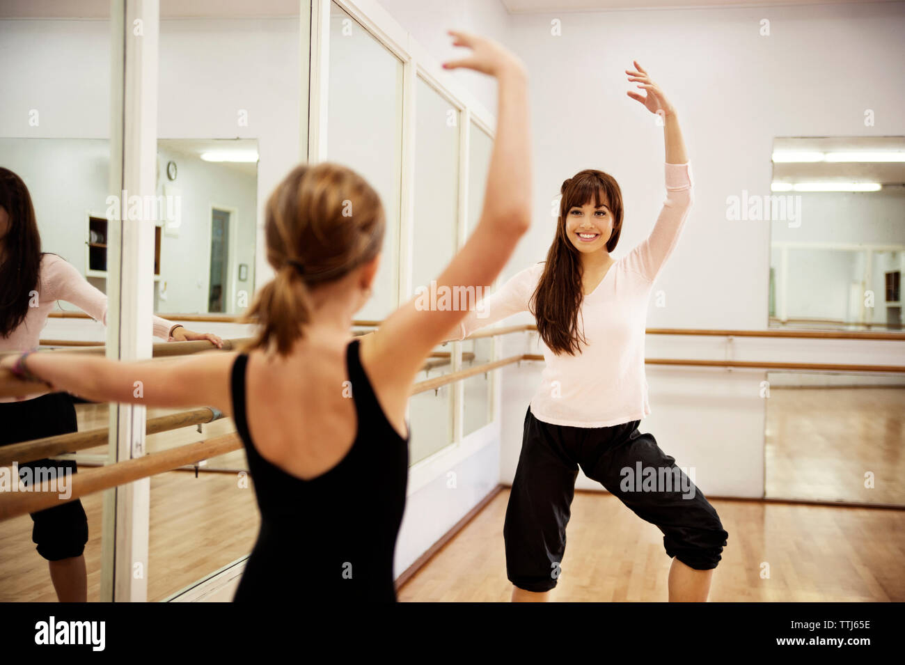 Ballet teacher child hi-res stock photography and images - Alamy