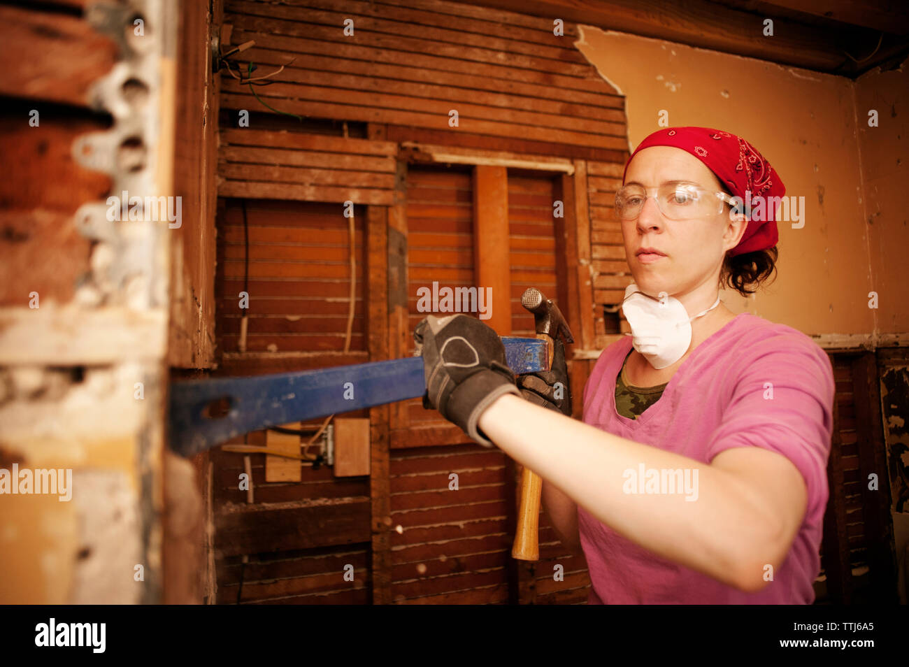 Manual worker hi-res stock photography and images - Alamy