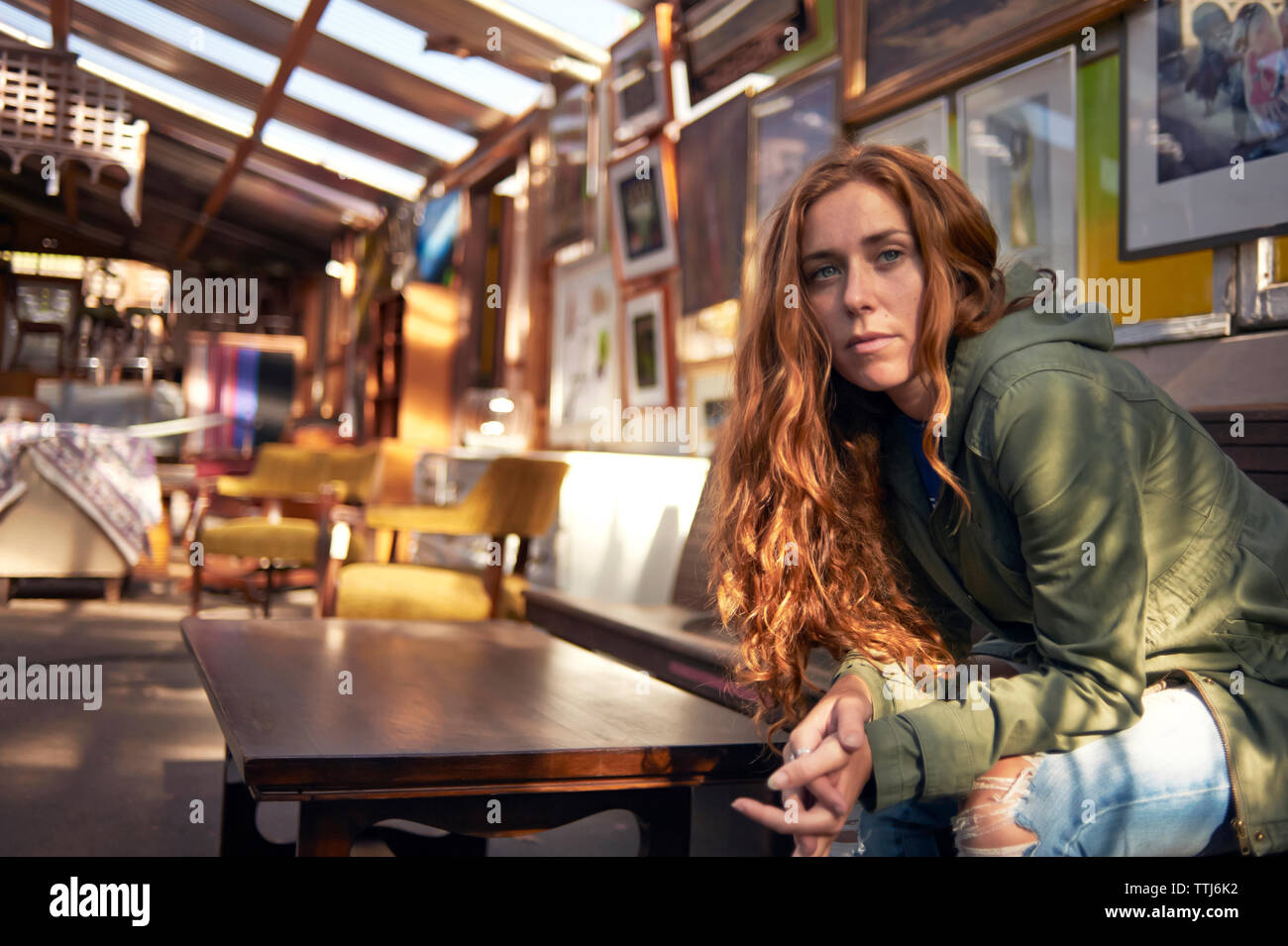 Cafe portrait hi-res stock photography and images - Alamy