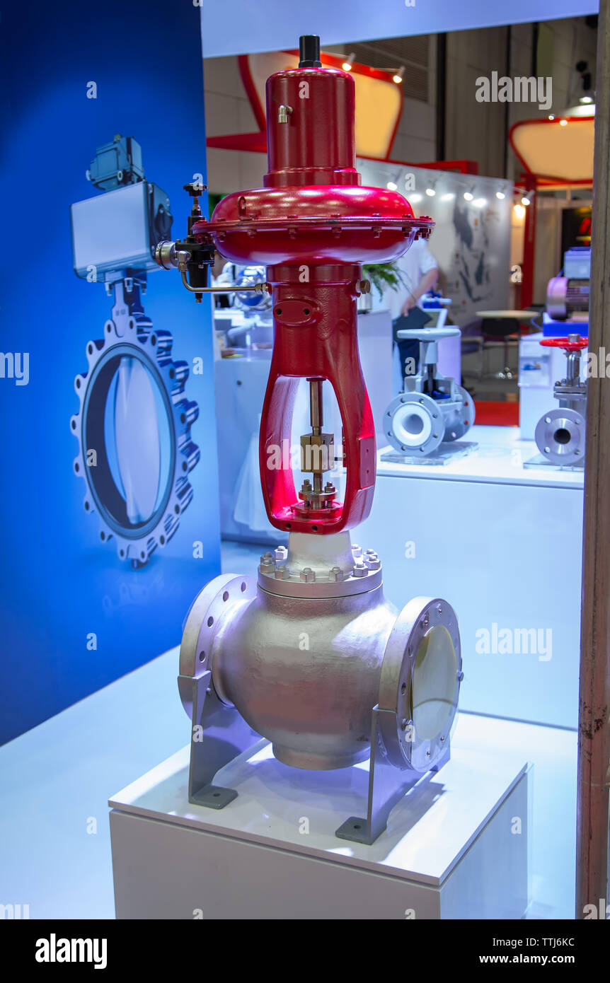 Industry diaphragm control valve flange type connection Stock Photo - Alamy