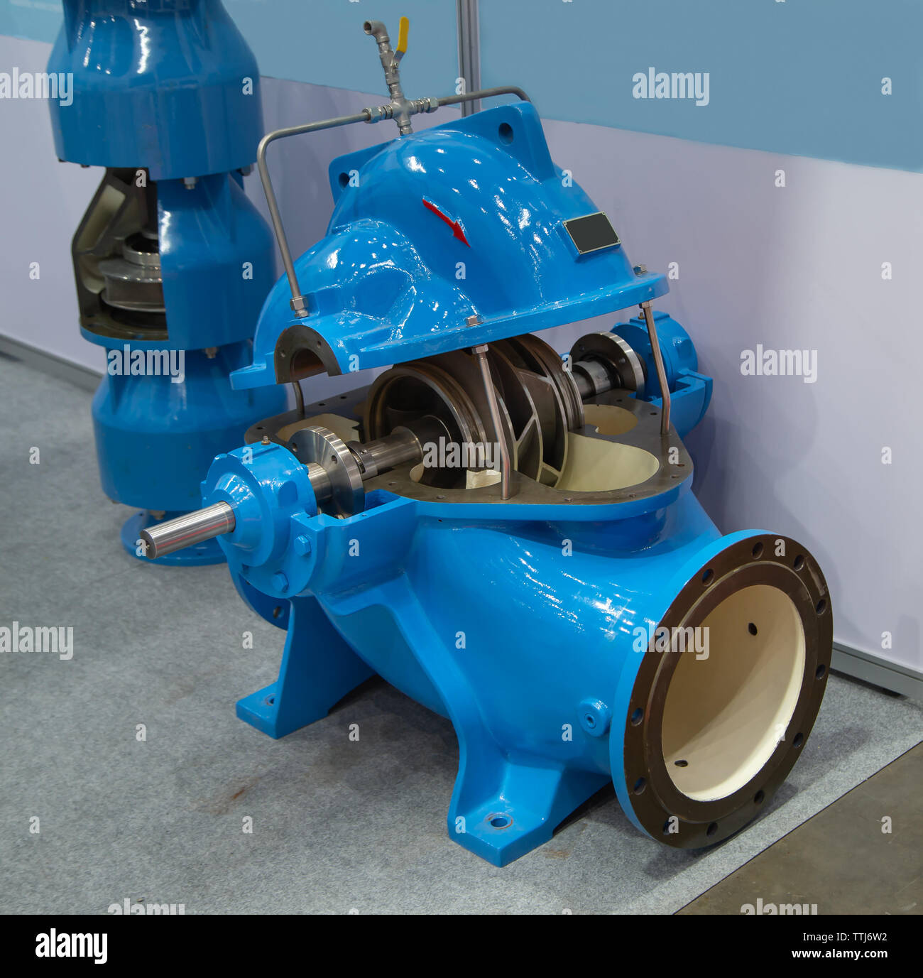 Suction pump motor connection hi-res stock photography and images - Alamy