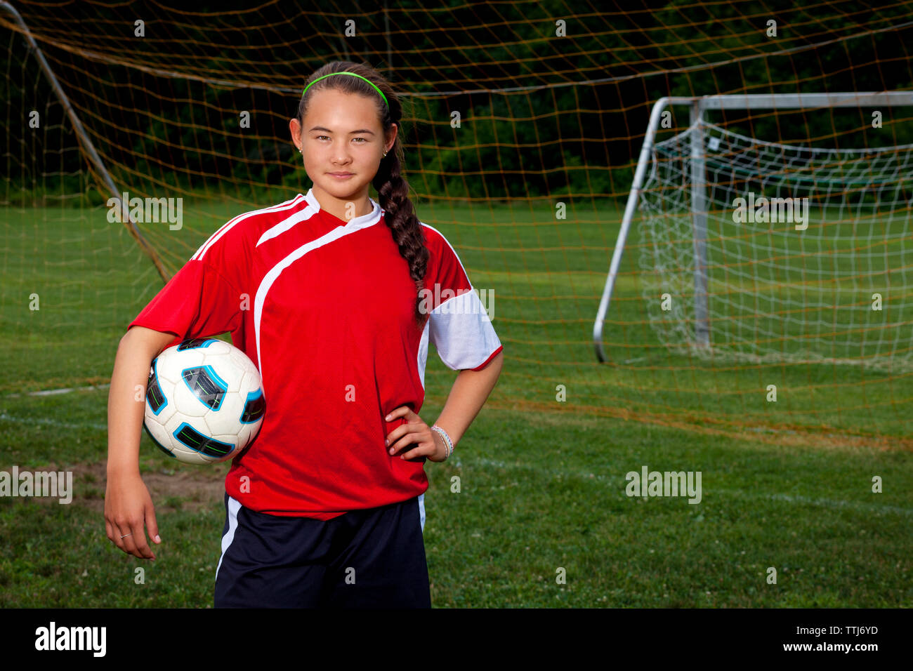Soccer player hand on hip hi-res stock photography and images - Alamy