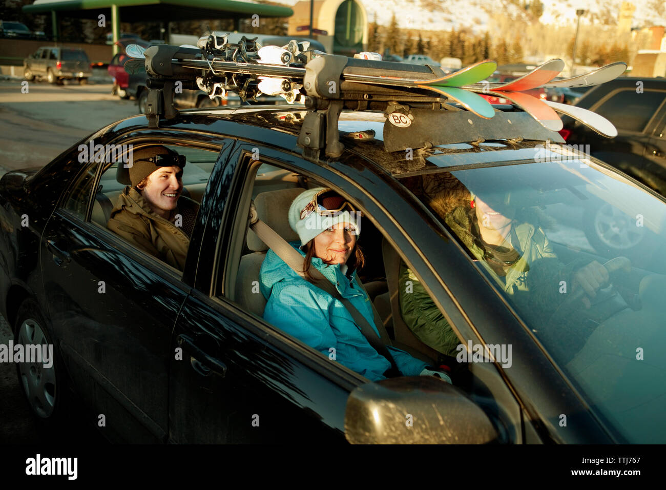 Skiers and nature hi-res stock photography and images - Alamy