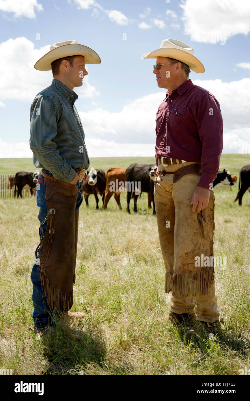 Two young cowboys face to face hi-res stock photography and images - Alamy