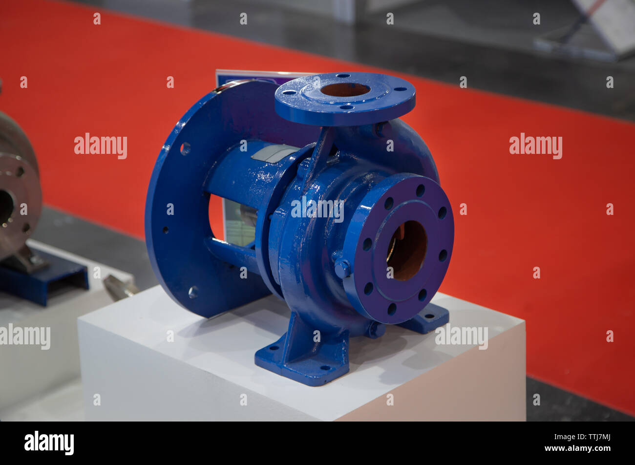 Suction pump motor connection hi-res stock photography and images - Alamy