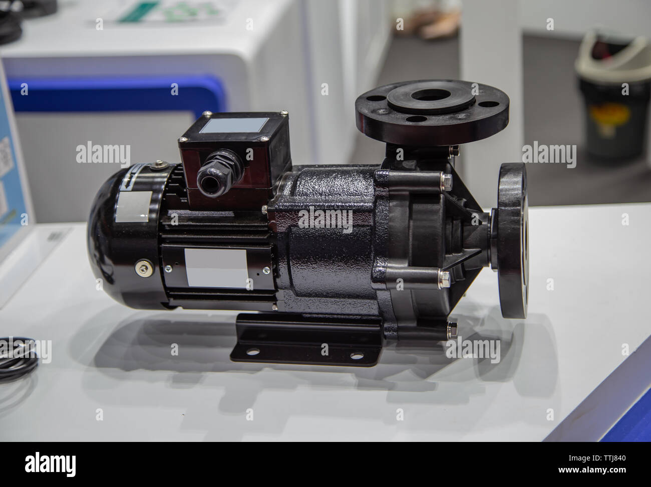 Magnet pump for chemical and sea water Stock Photo - Alamy
