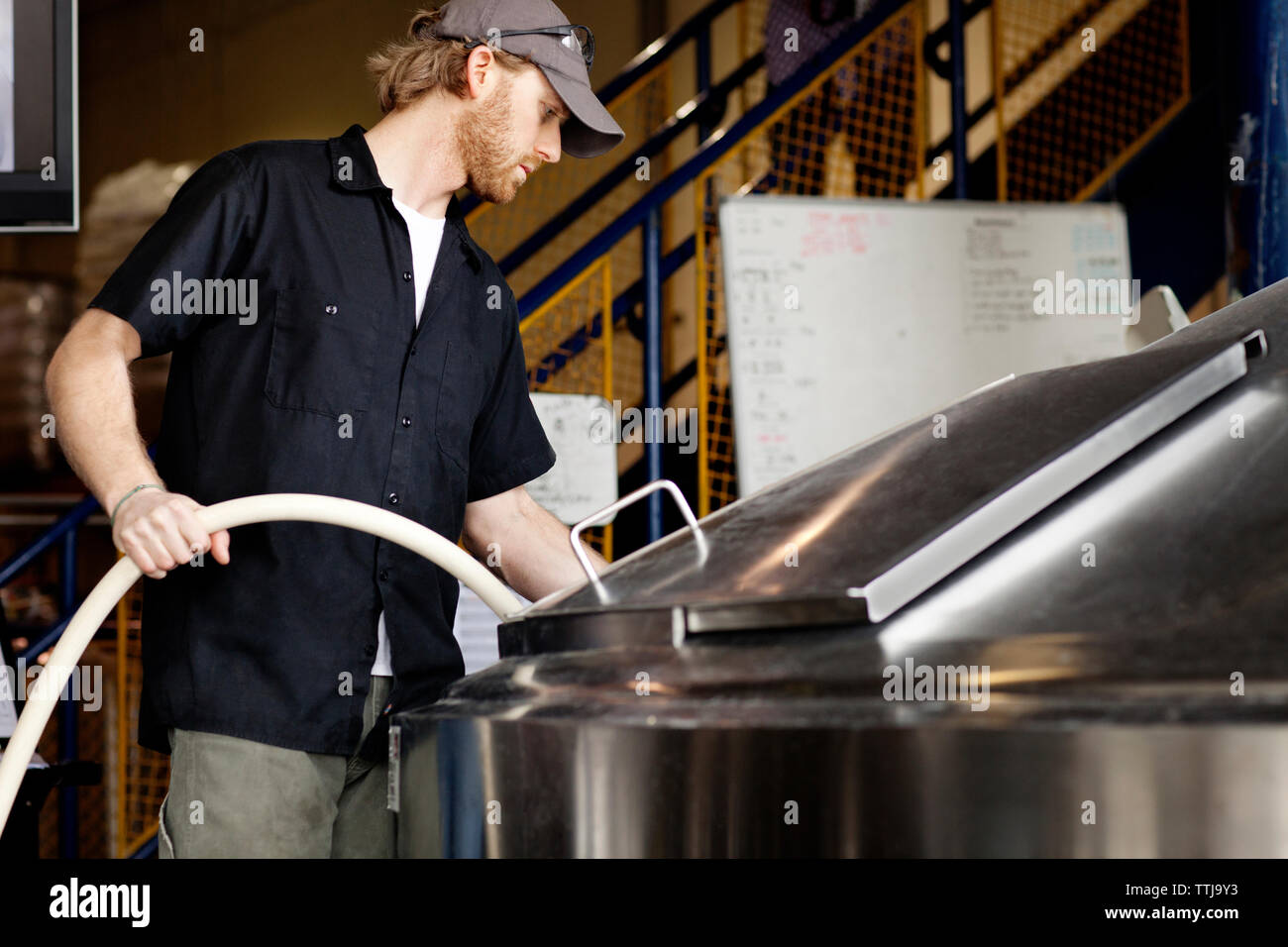 Manufacturing of beer hi-res stock photography and images - Alamy
