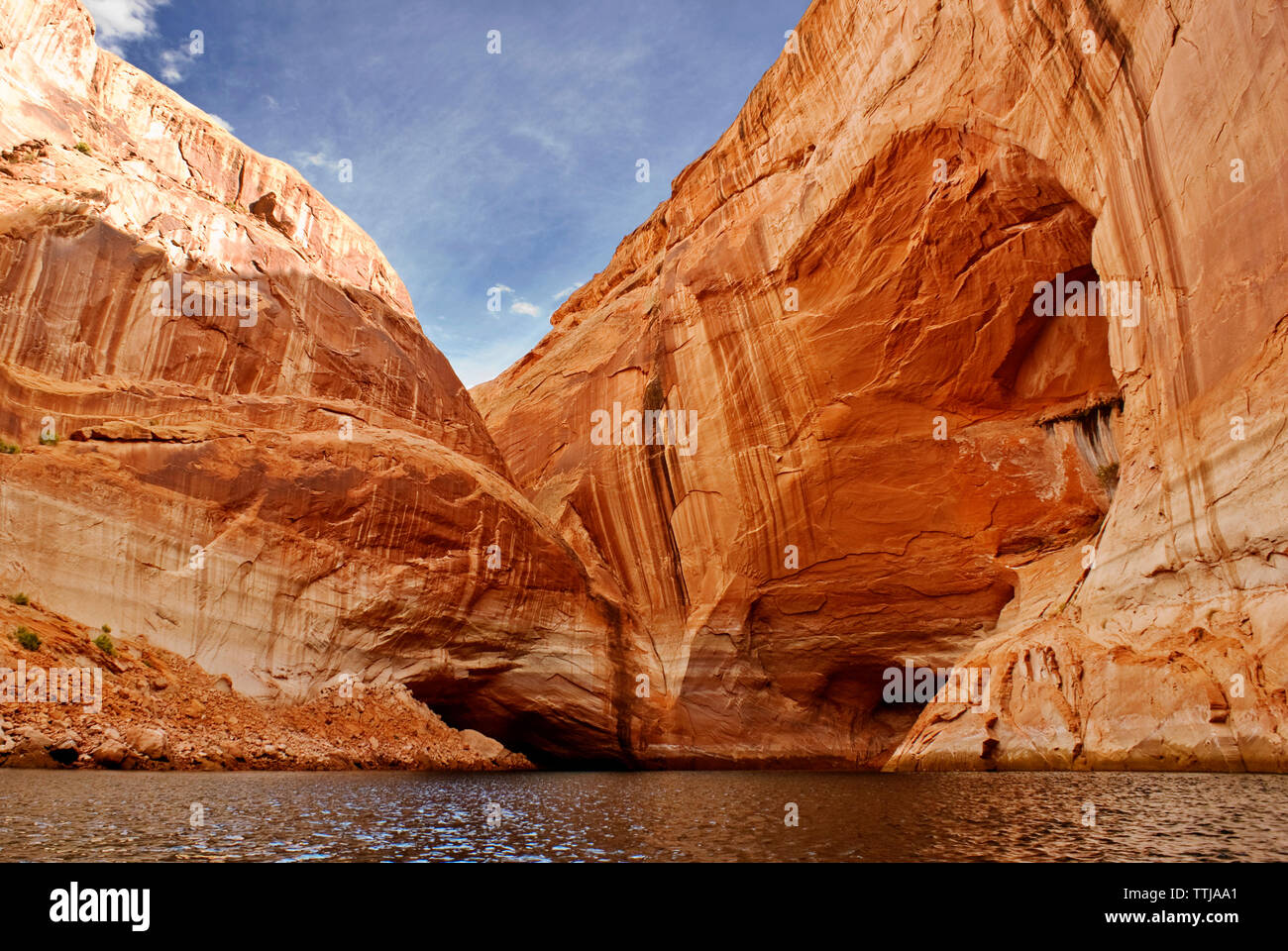 River rock formation hi-res stock photography and images - Alamy