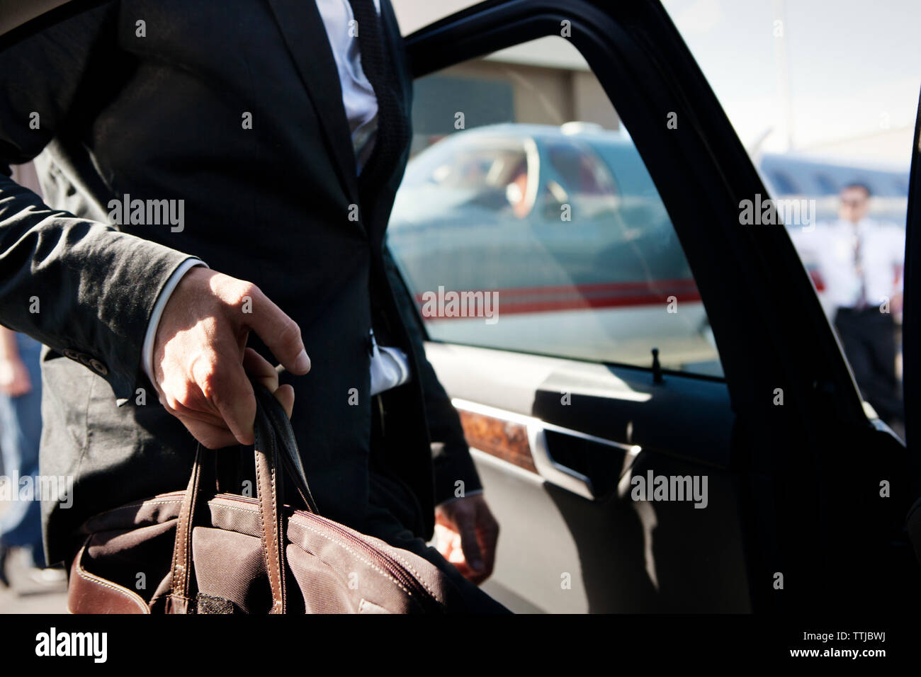 Getting in car hi-res stock photography and images - Alamy