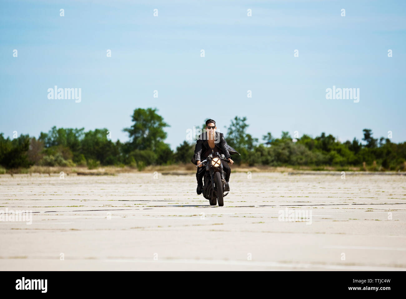 Old man riding motorcycle hi-res stock photography and images - Alamy