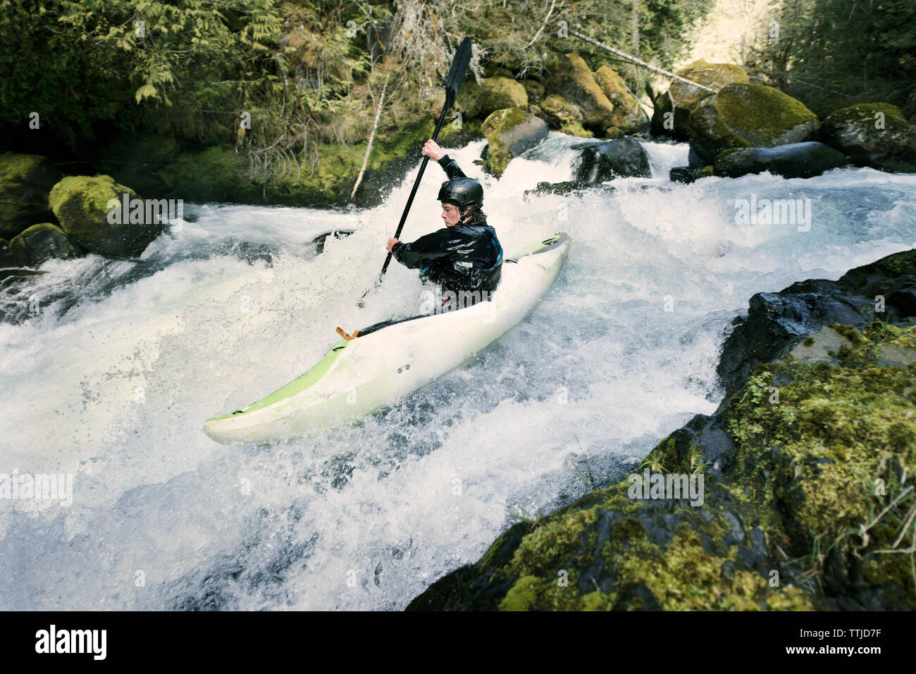 Man balancing rocks hi-res stock photography and images - Alamy