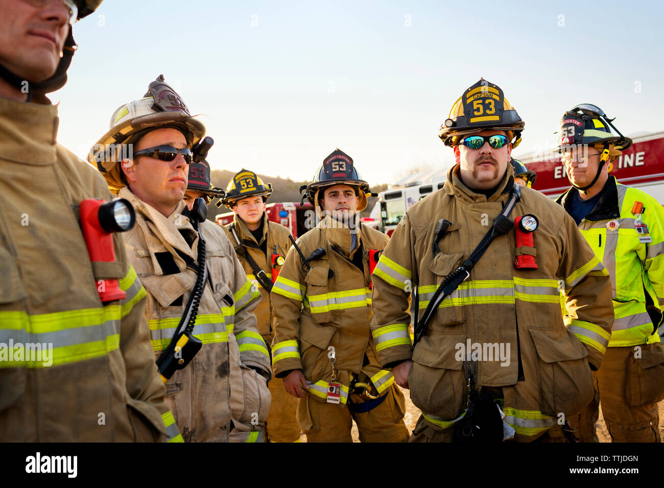 Firefighters hi-res stock photography and images - Alamy