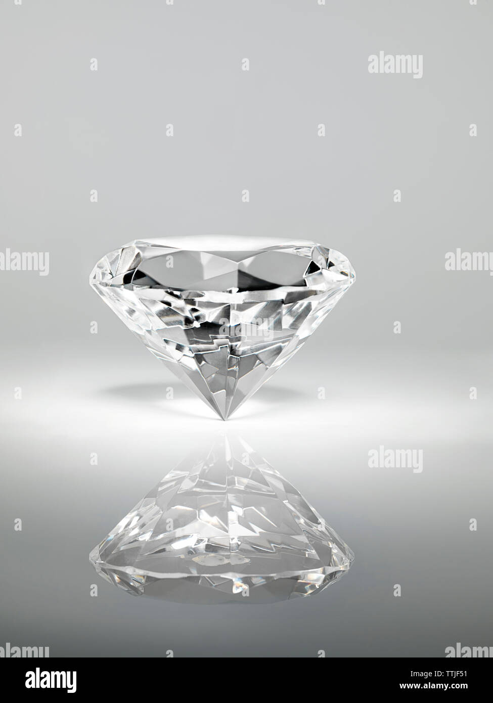 Close up of a diamond Stock Photo - Alamy
